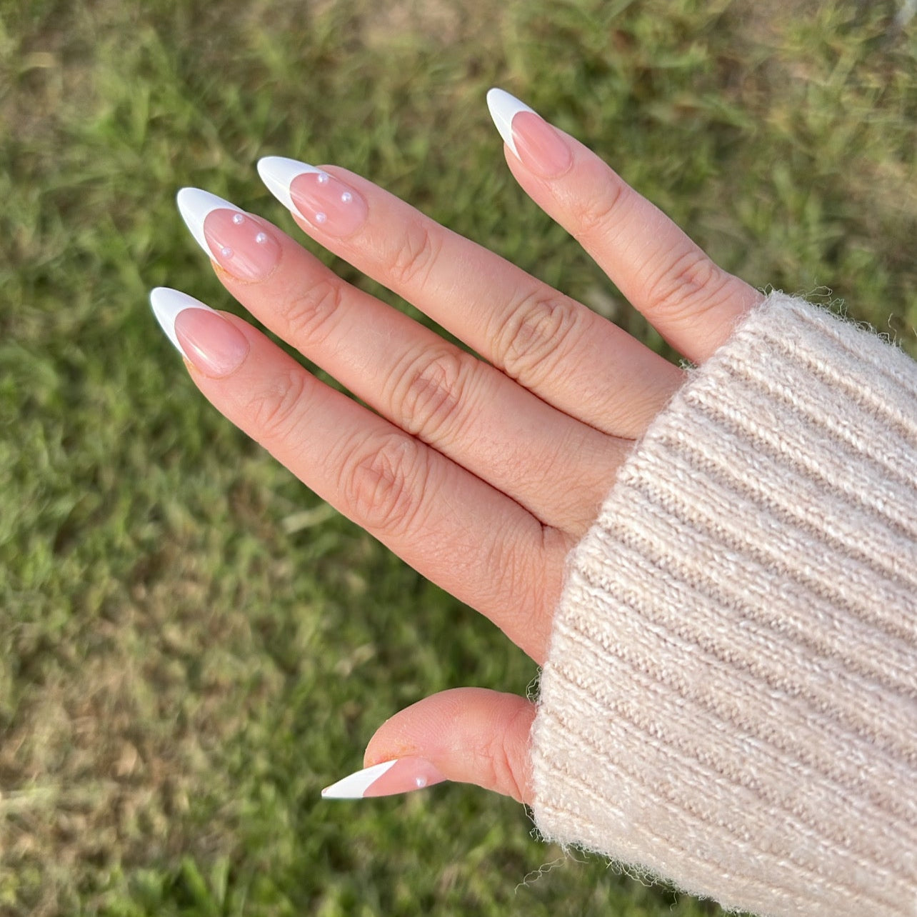 Luxe French (Medium Almond) – Mani Muse